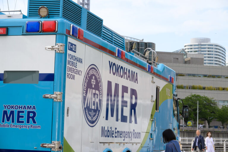 TOKYO MER 全国キャラバン｜みなとみらいにERカー集結！ - アールLABO